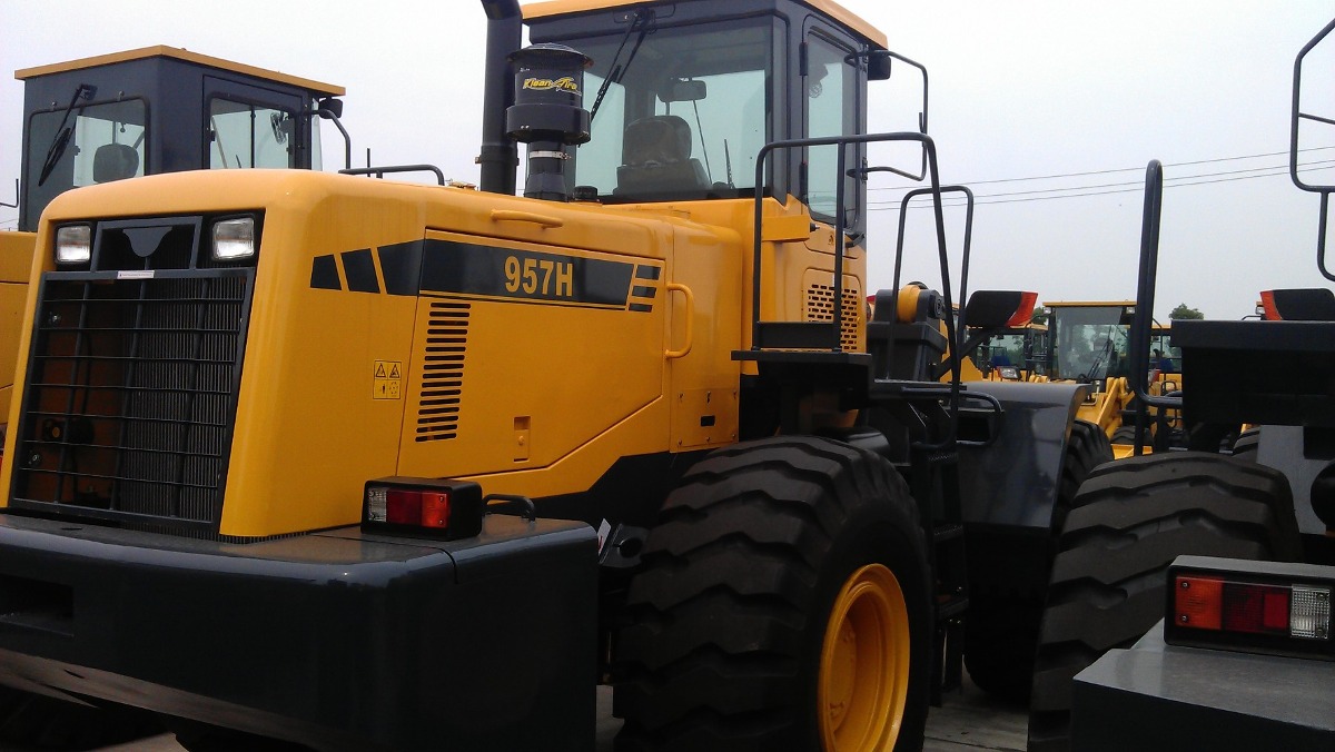 MAQUINARIA PESADA : Cargador Frontal CHANGLIN 957H- PERU LIMA TRUJILLO AREQUIPA CUSCO HUANCAYO ...